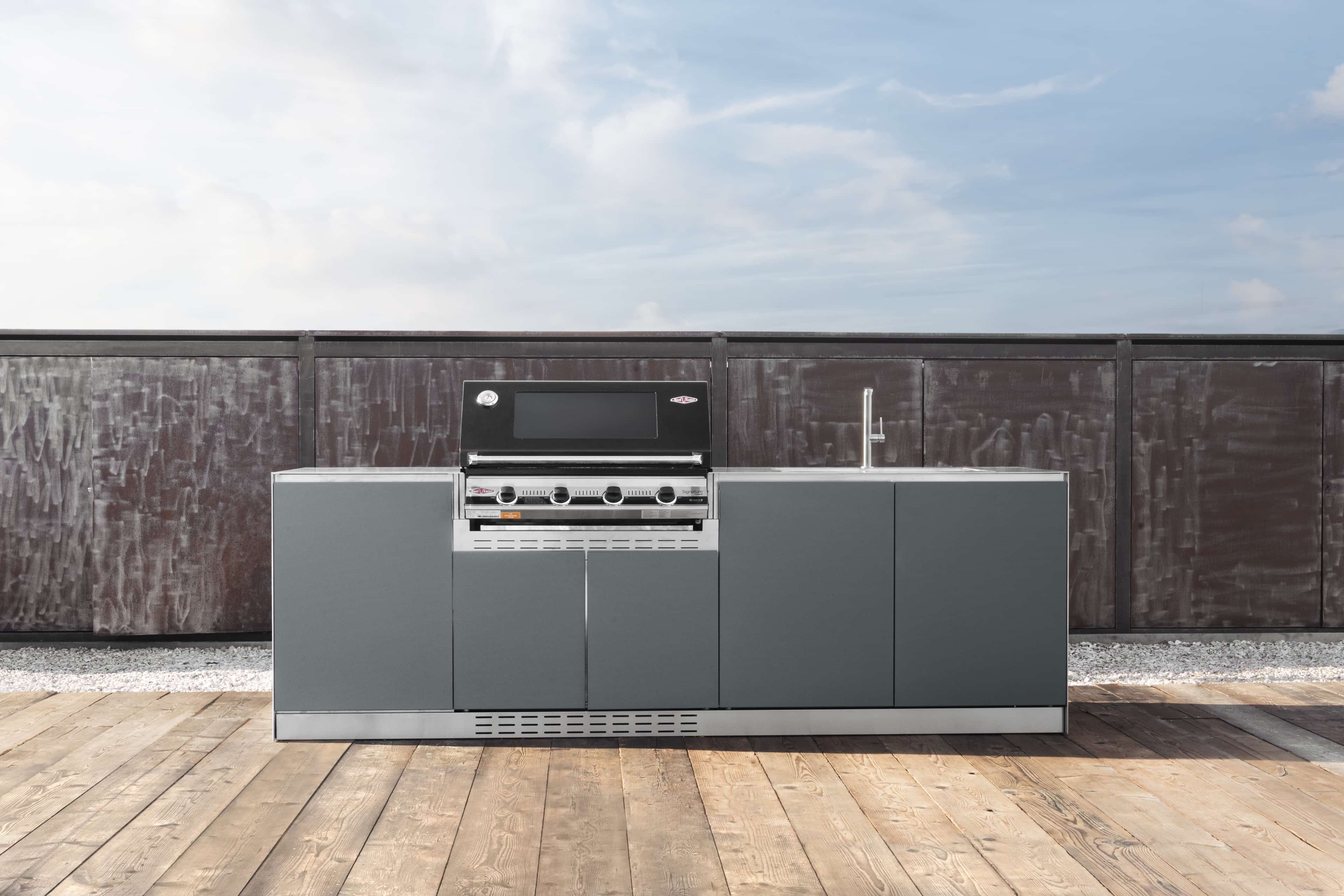 Italian Outdoor Kitchens in Florida by Composit Cucine.